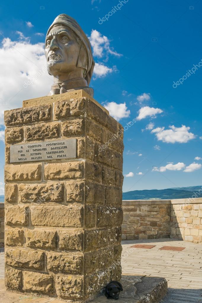 Dante and the small dog — Stock Photo © fabio.migliorucci #74857863