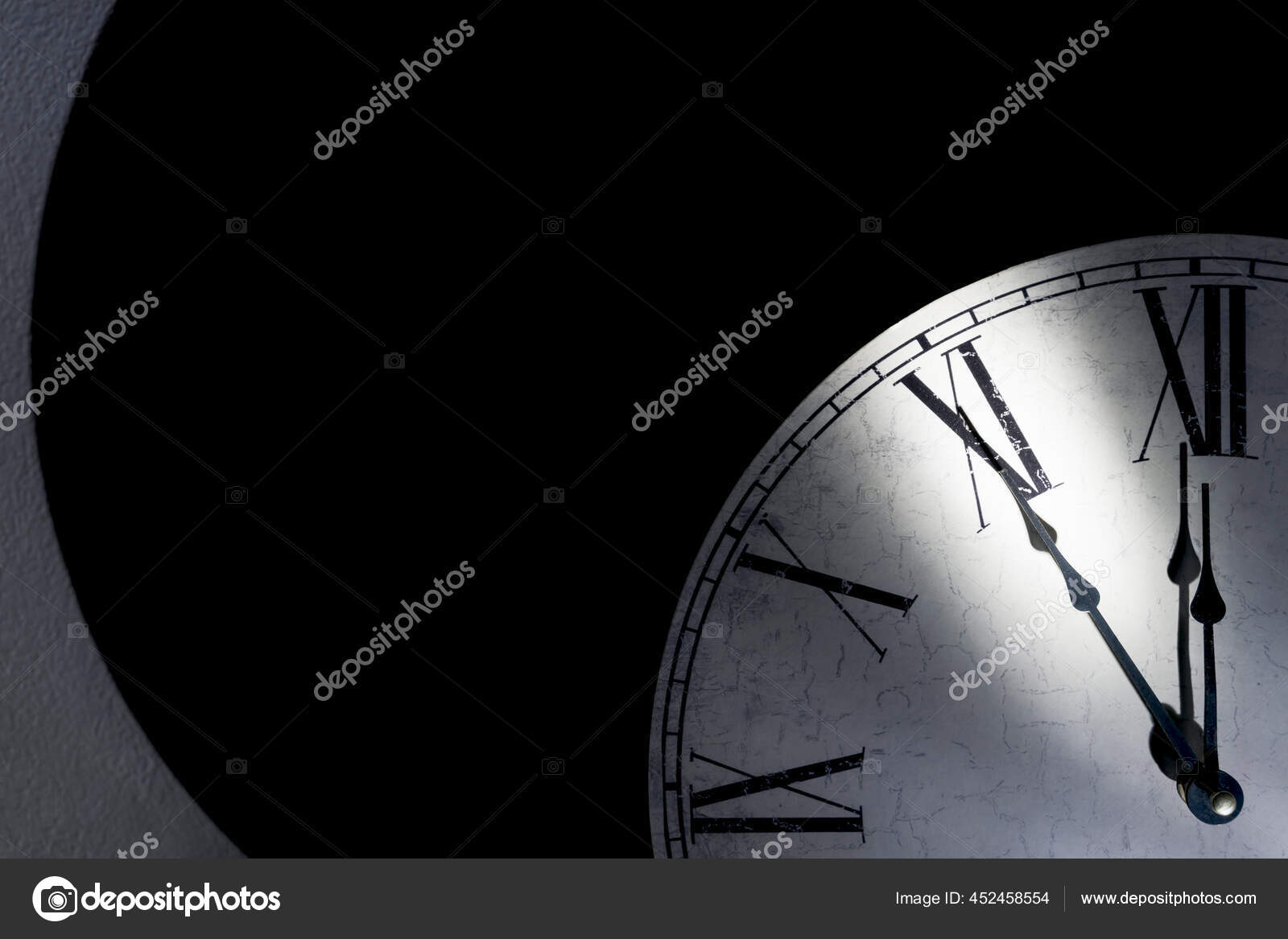 Roman Numerals Clock Midnight