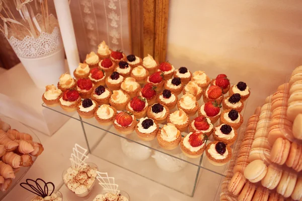 Pastry shop display Stock Photos, Royalty Free Pastry shop display ...