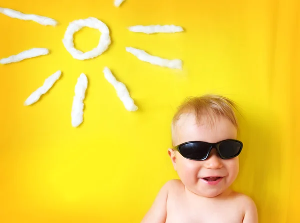 Fotos de Sol do bebê, Imagens de Sol do bebê sem royalties | Depositphotos