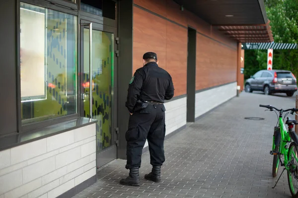 Police at door Stock Photos, Royalty Free Police at door Images ...