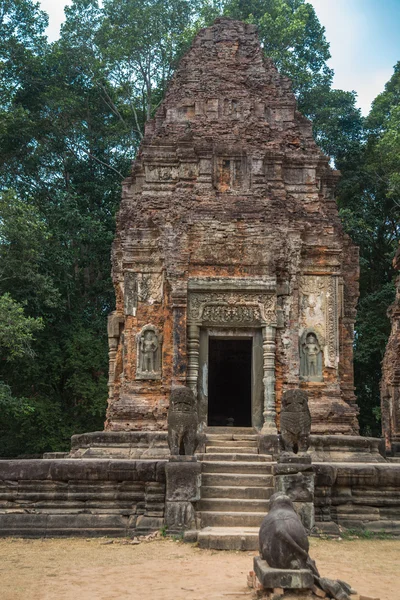 Preah Ko.The temple complex of Angkor.Cambodia — Stock Photo © A1804 ...