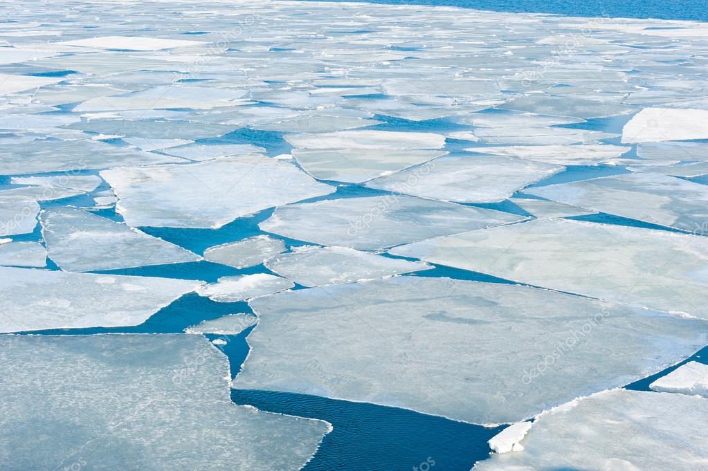 Breaking spring ice floe at the sea Stock Photo by ©iggy74 125593498