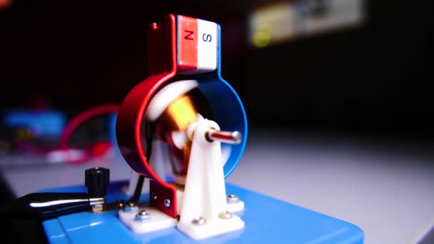 30 Dc motor Videos, Royalty-free Stock Dc motor Footage | Depositphotos