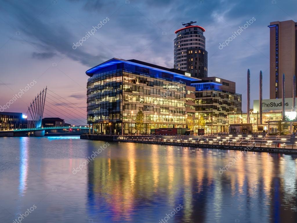 Salford Quays, Manchester – Stock Editorial Photo © MarkLG #70342533