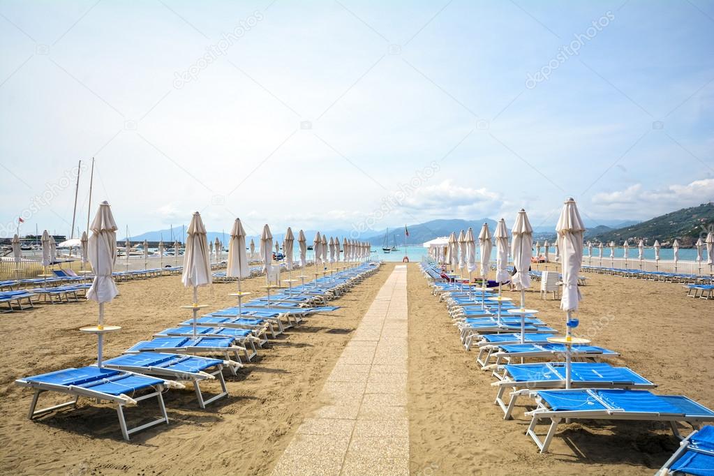 Sestri Levante, Liguria: Seaside with beach Baia delle Favole - Bay of ... Sestri Levante, Liguria: Seaside with beach Baia delle Favole - Bay of ...