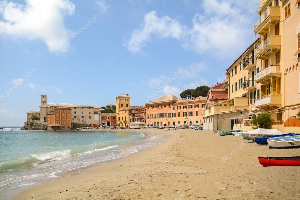 Sestri Levante, Liguria: Seaside with old town and beach Baia del ... Sestri Levante, Liguria: Seaside with old town and beach Baia del ...