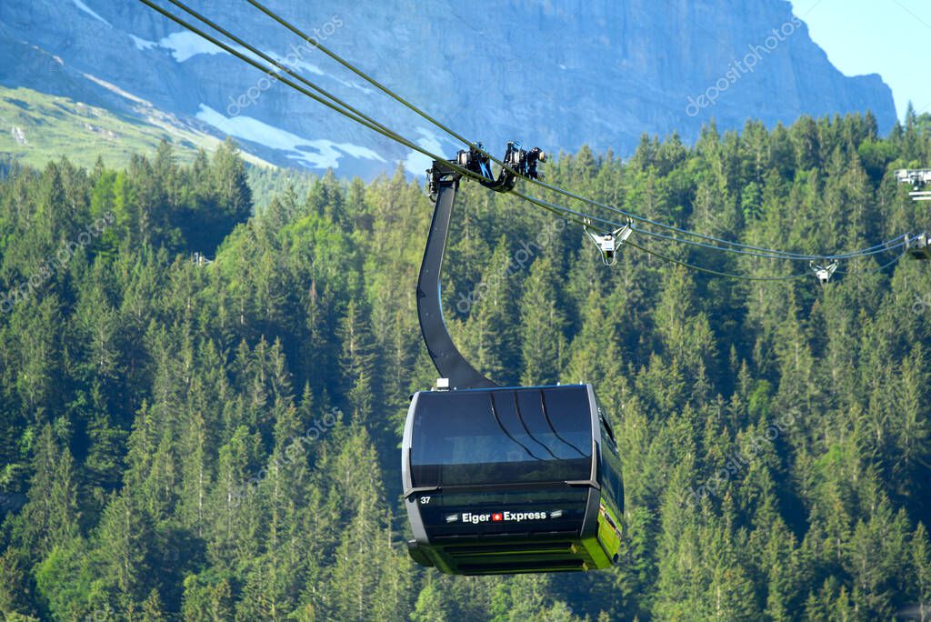 Nuevo teleférico Eiger Express, presentado en diciembre de 2020. Las 44 ...