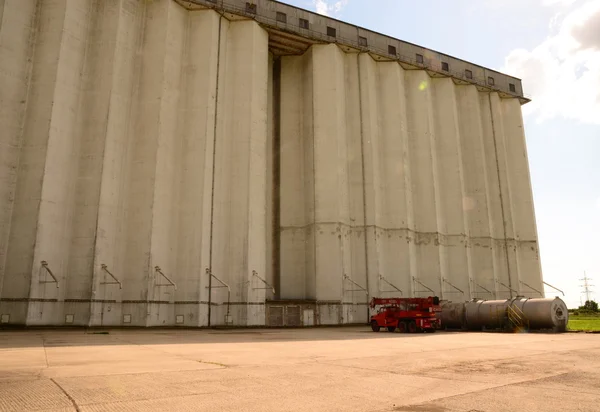 Grain silos - concrete structure - for agriculture, wheat, maize, grain ...