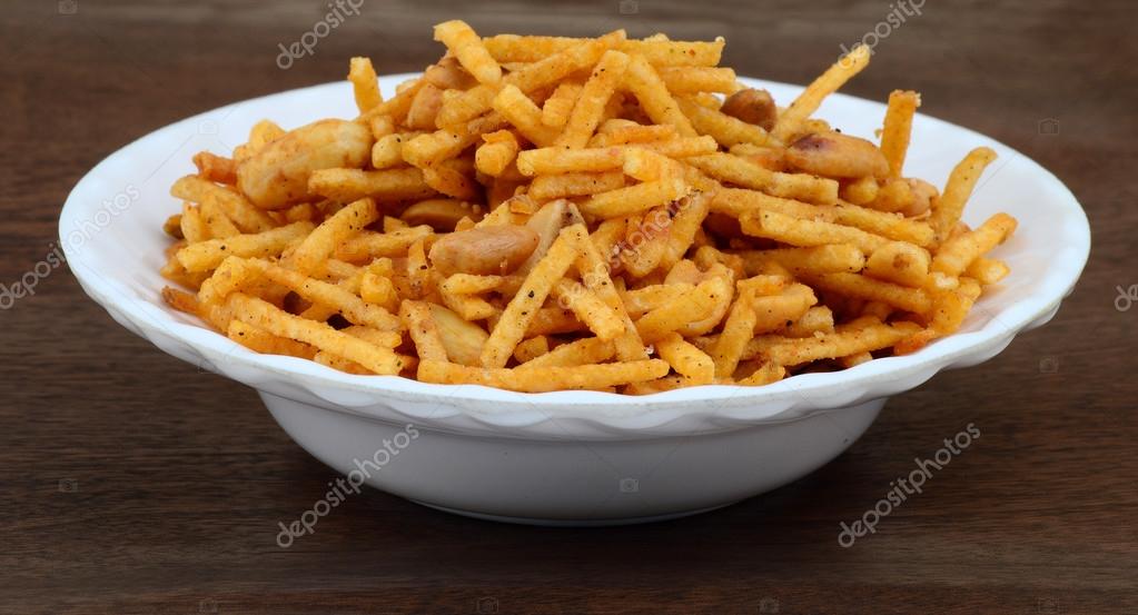 India tradicionalChivda- chivda tradicional de falahari frito o mezcla ...