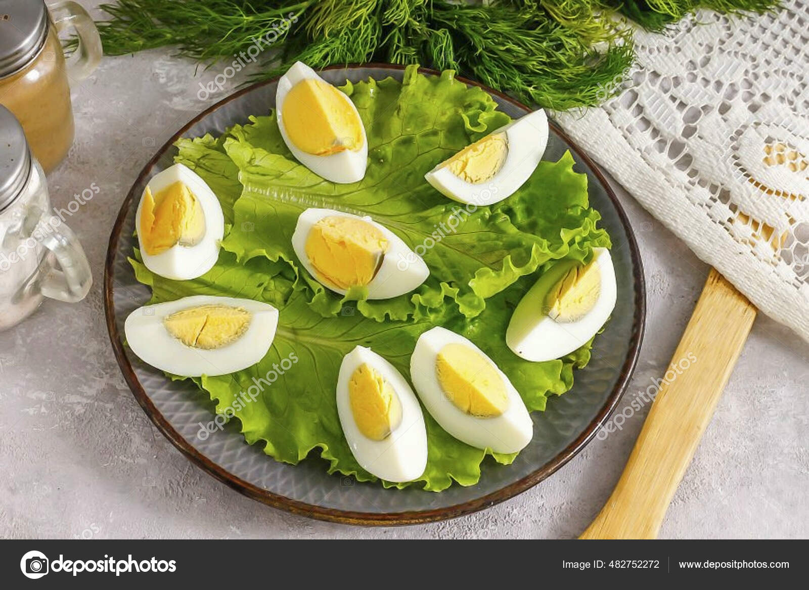 Rinse Lettuce Leaves Shake Excess Liquid Place Plate Shell Rinse ...