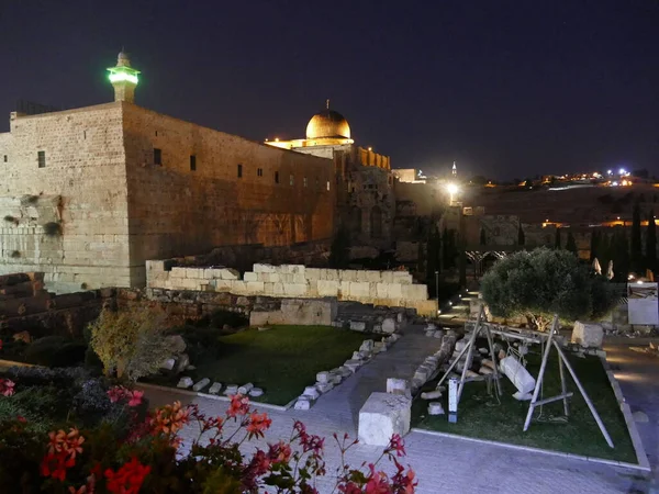 Noite em jerusalem Stock Photos, Royalty Free Noite em jerusalem Images | Depositphotos