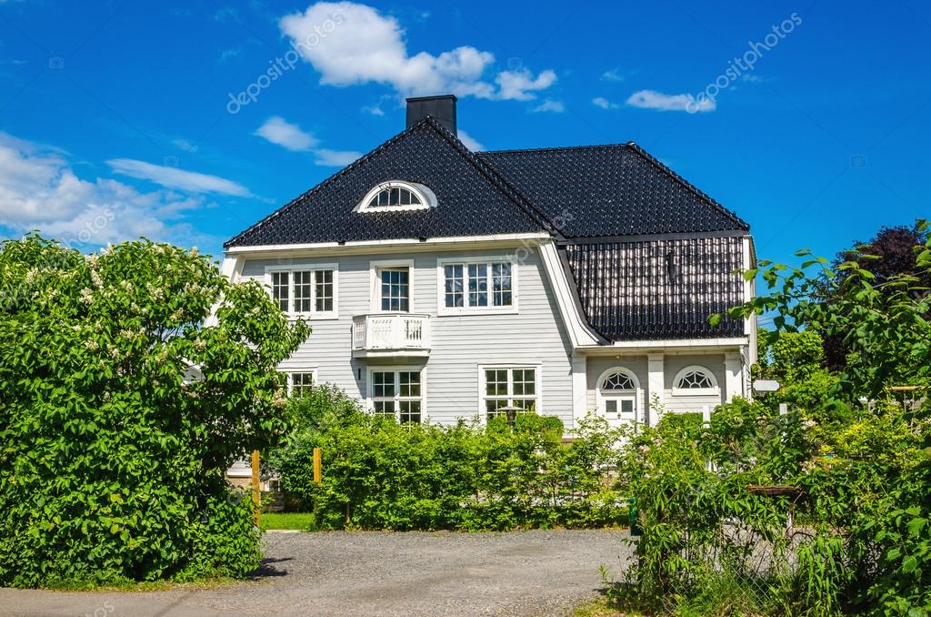 Typical Norwegian wooden house Norway – Stock Editorial Photo ...