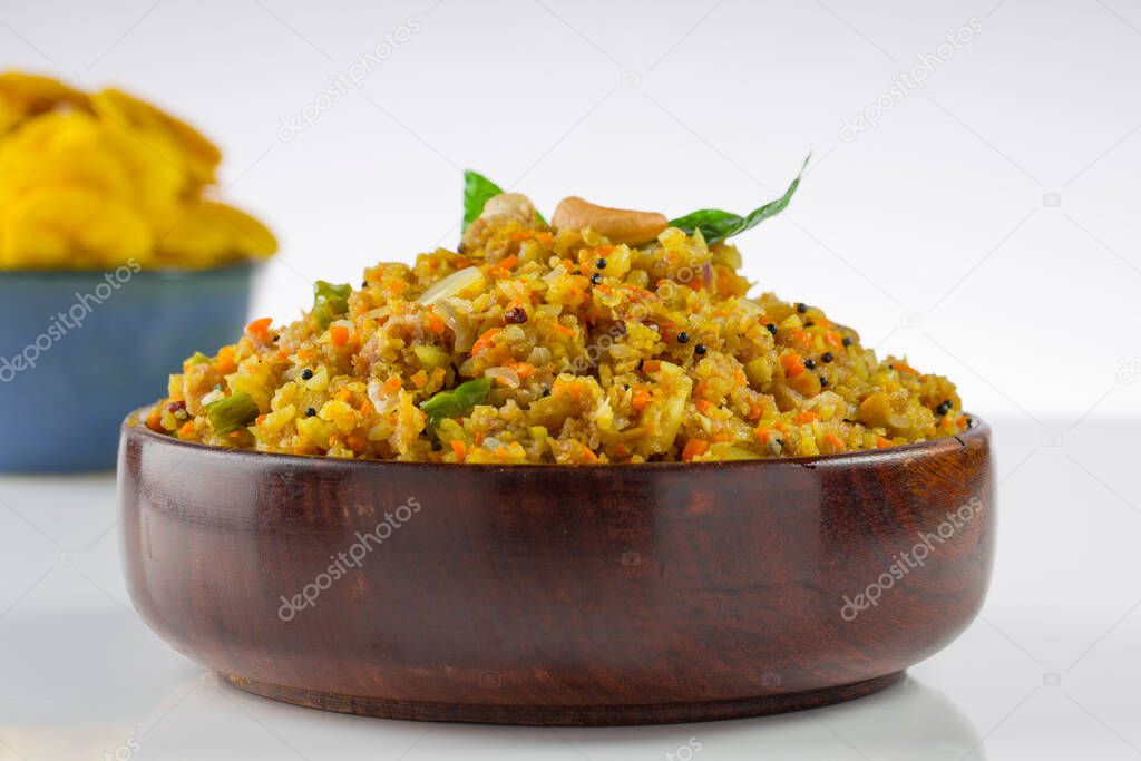 Aval upma o poha upma o kanda poha upma, saludable indio desayuno ...
