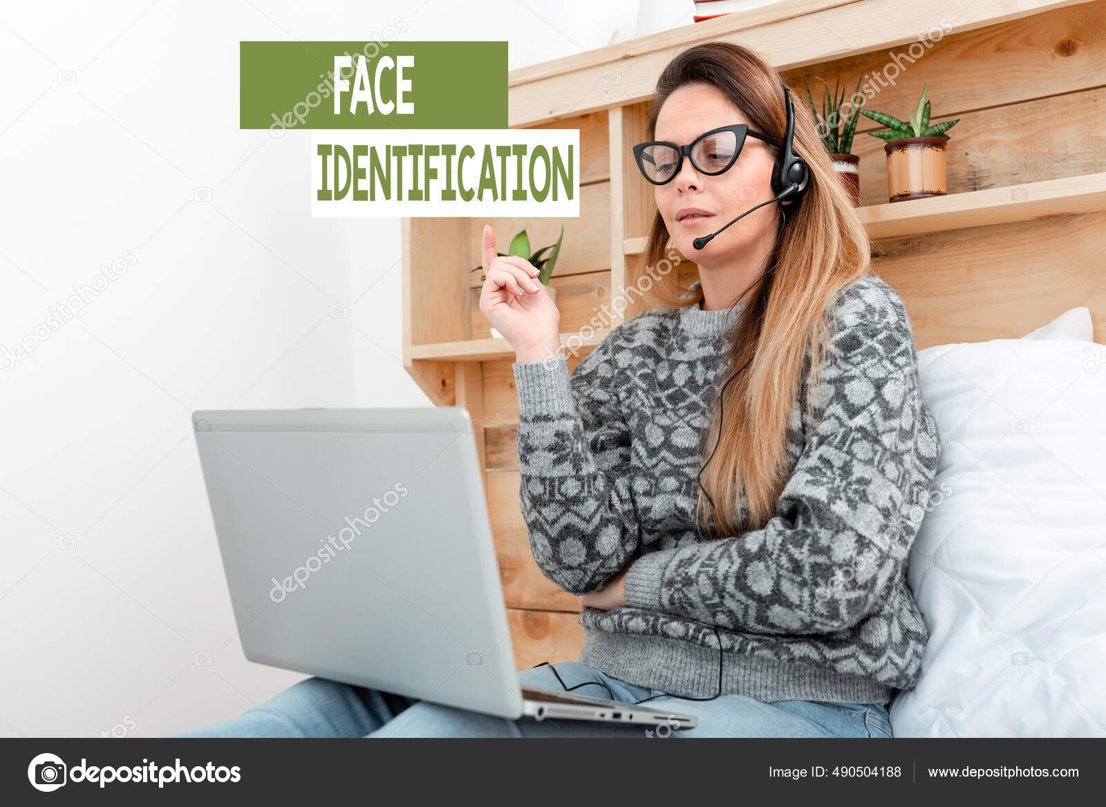 Conceptual display Face Identification. Internet Concept analyzing ...