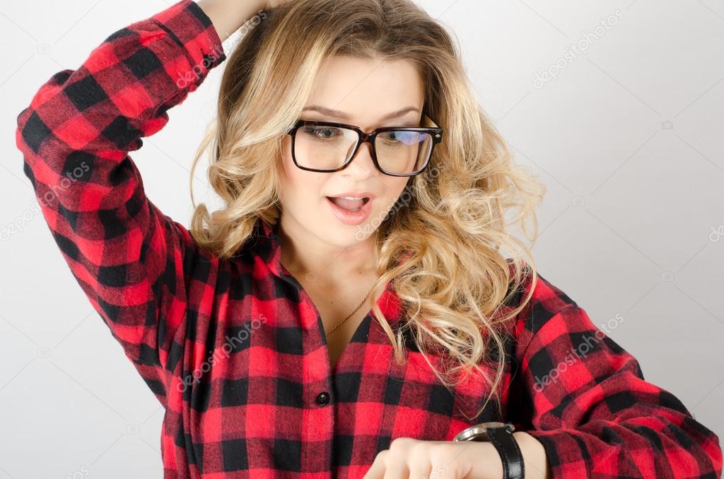 Woman looking at wrist watch, late — Stock Photo © Patramansky #95066232