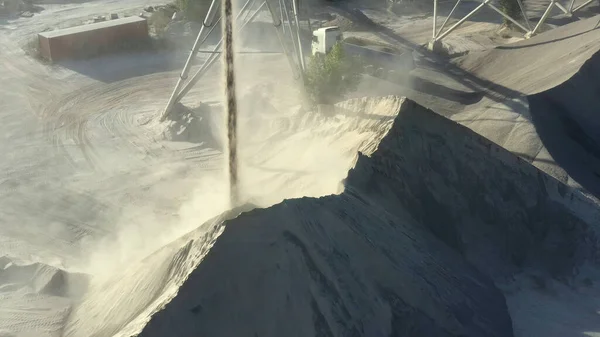 Quarry blast Stock Photos, Royalty Free Quarry blast Images | Depositphotos