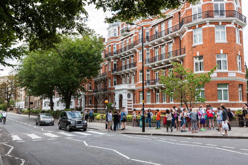 Abbey Road in London – Stock Editorial Photo © bukki88 #73696607