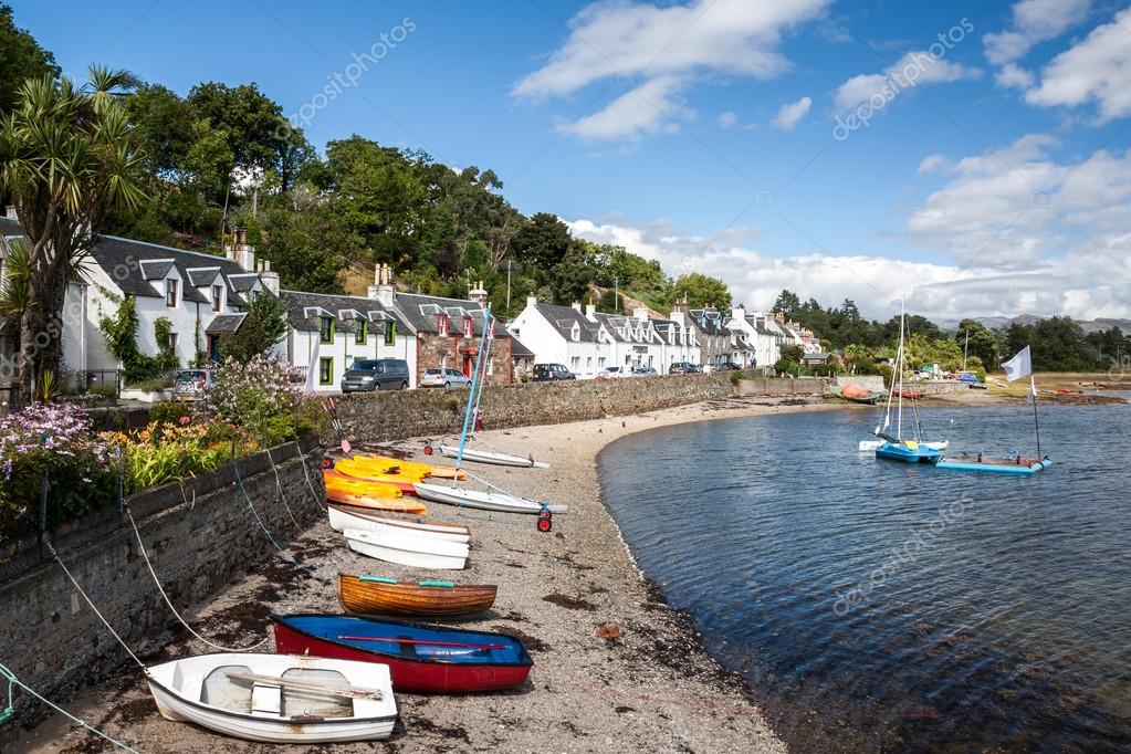 Plockton village in the Highlands, Scotland — Stock Photo © bukki88 ...