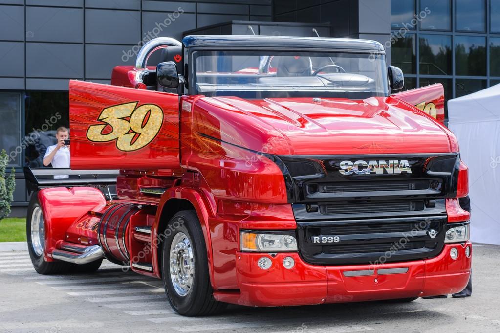 Red Pearl Scania R999 by Svempas Customs – Stock Editorial Photo ...