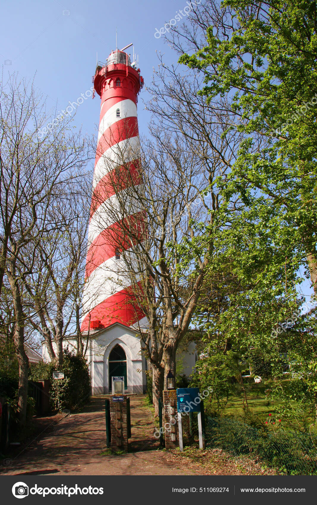 Red White Striped Lighthouse — Stock Photo © DirkM.deBoer #511069274