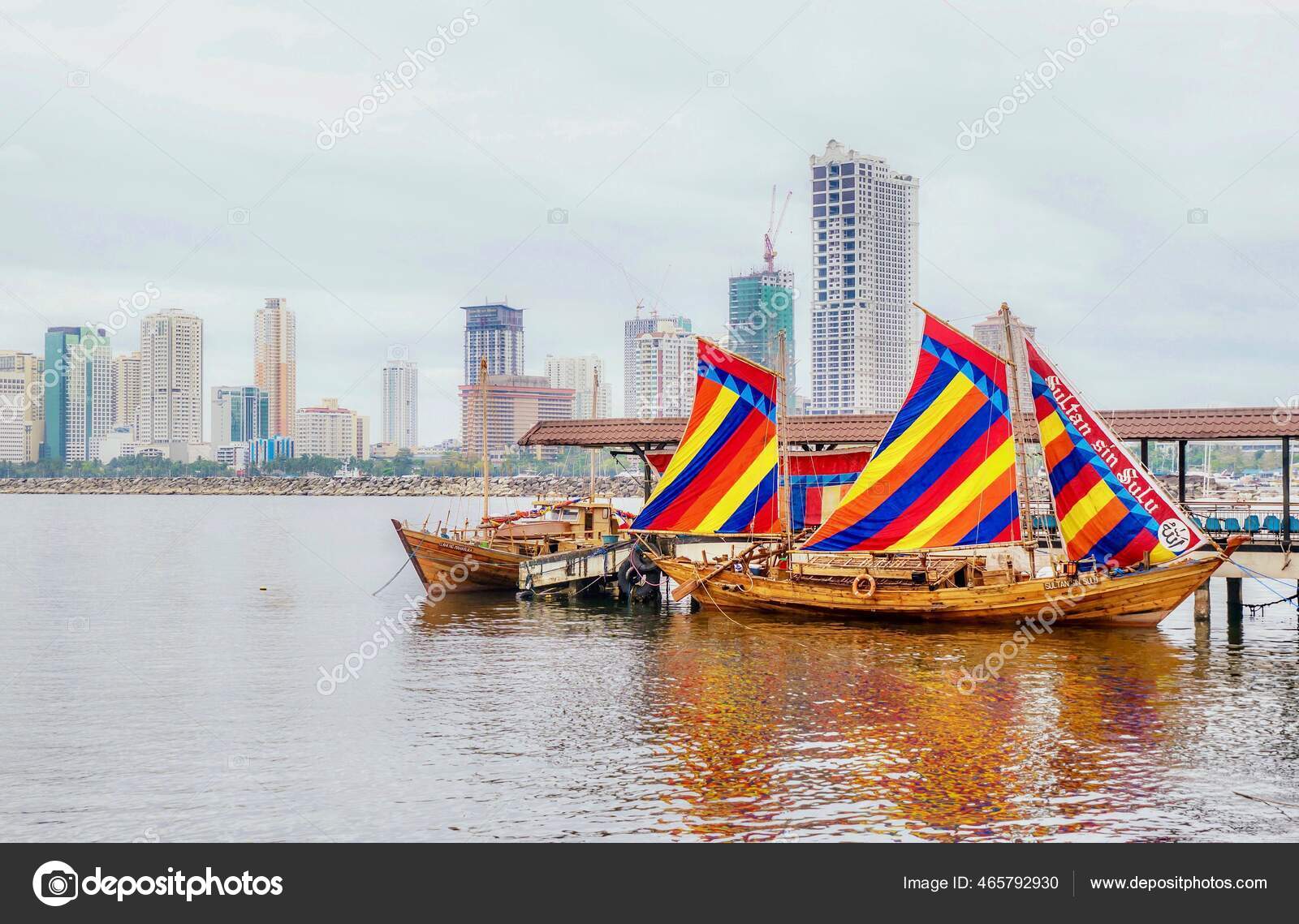 Manila Philippines April 2018 Traditional Filipino Wooden Sailing ...