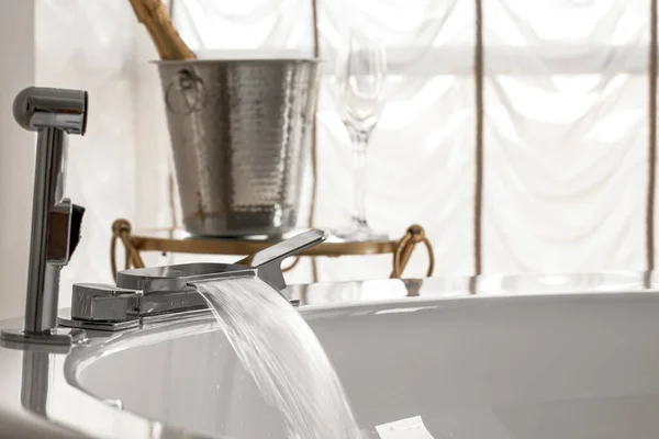 Jakuzi sap Stock Photos, Royalty Free Jakuzi sap Images | Depositphotos