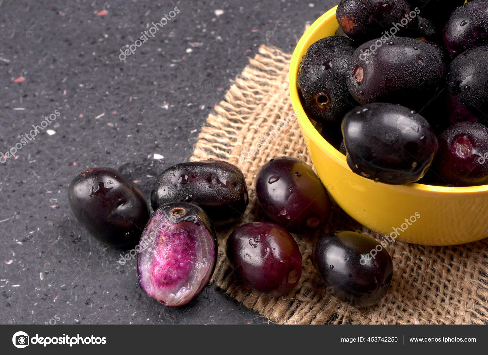 Jambolan Plums Jambul Jamun Fruit Java Plum Syzygium Cumini Fruits ...