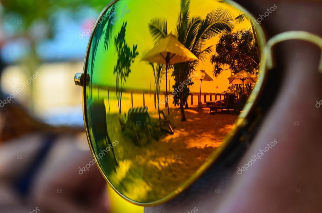Sunglasses Reflection Photography