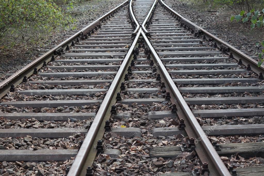 splitsing van de spoorweg, dubbel-track spoorweg, spoor tracks ...