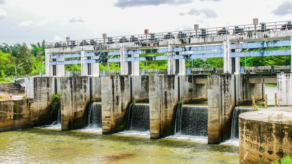 China dams Stock Photos, Royalty Free China dams Images | Depositphotos