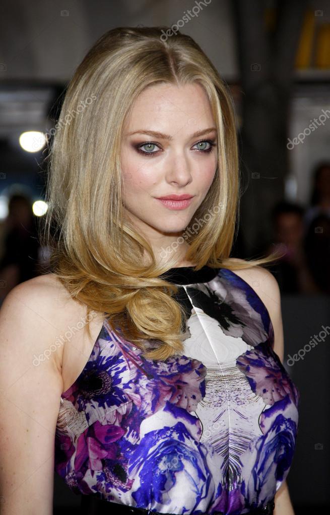 Actress and singer Amanda Seyfried — Stock Editorial Photo ...
