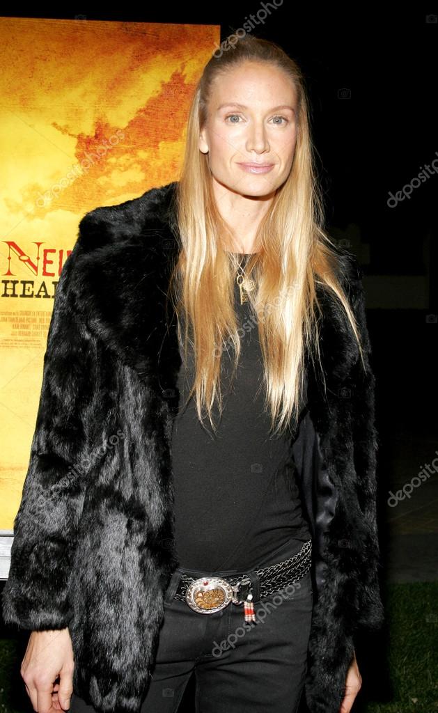 Actress Kelly Lynch — Stock Editorial Photo © PopularImages #107756796