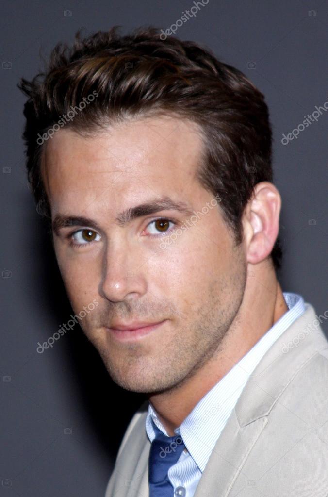 Actor Ryan Reynolds – Stock Editorial Photo © PopularImages #107981636