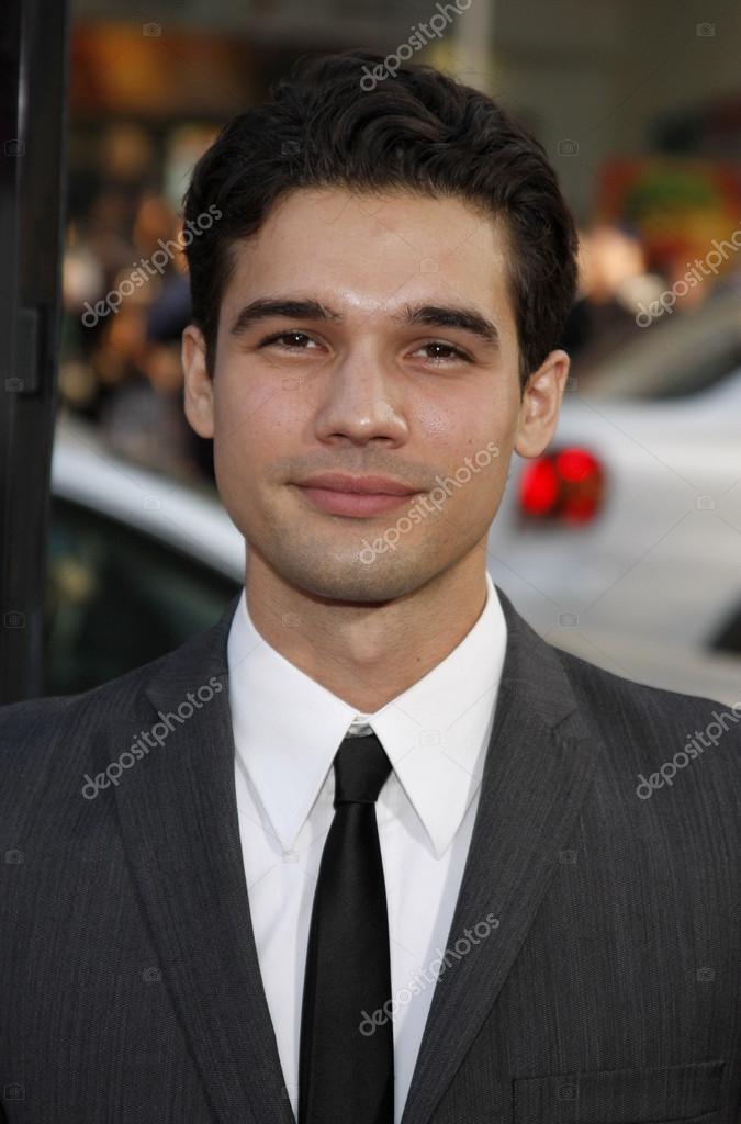 Steven Strait