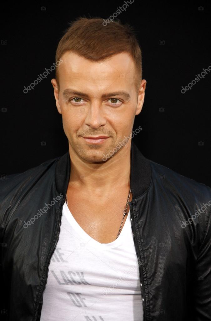 El actor Joey Lawrence — Foto editorial de stock #79328340 ©PopularImages