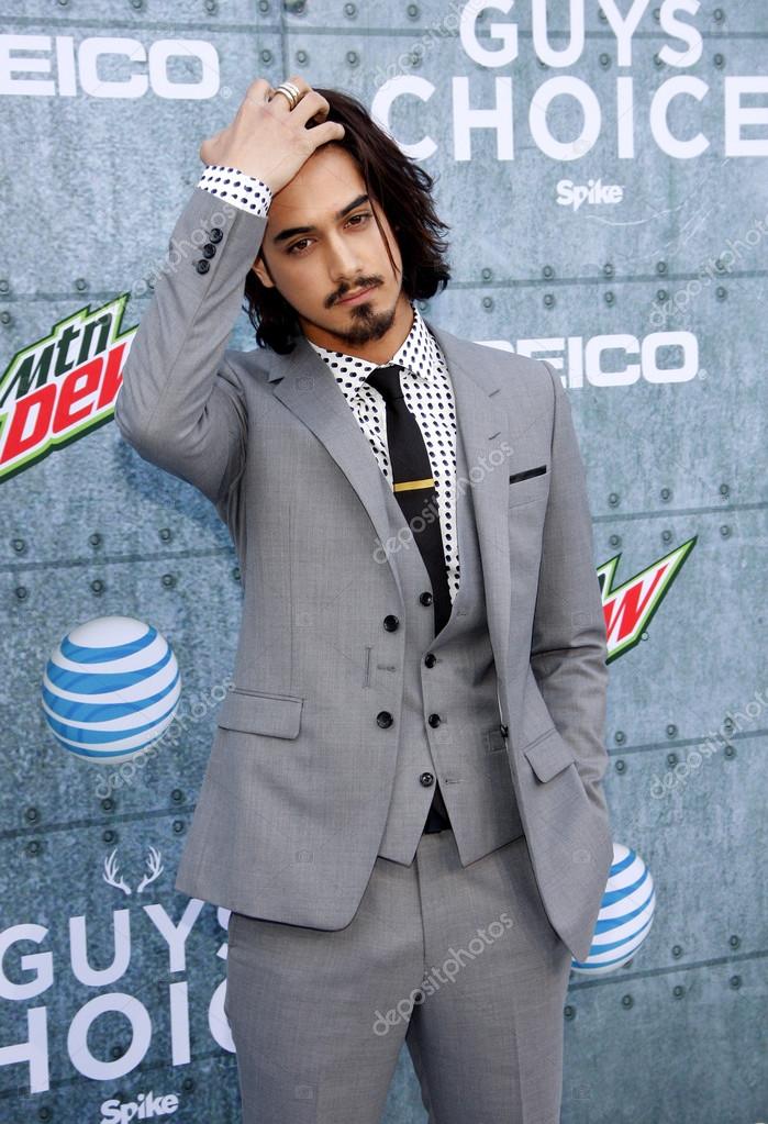 Avan Jogia 2007