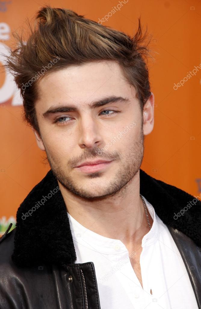 Actor Zac Efron — Stock Editorial Photo © PopularImages #92411858
