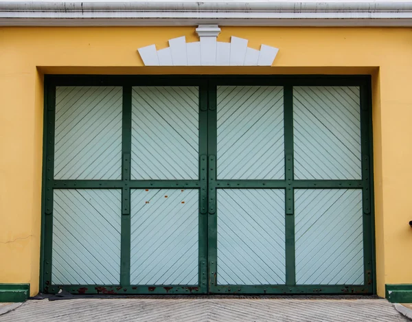 Locksmith building Stock Photos, Royalty Free Locksmith building Images ...