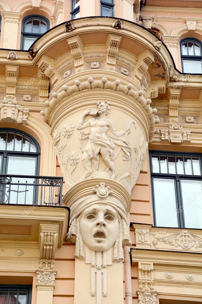 RIGA LAVTIA 14 SEPTIEMBRE 2015: Detalles de los edificios Art Nouveau Más de un tercio de todos ...