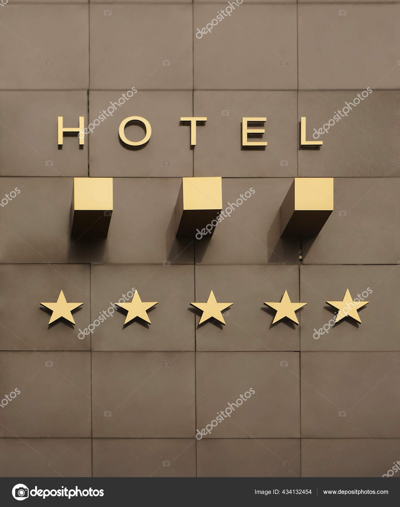 Edificio De Hotel De 5 Estrellas