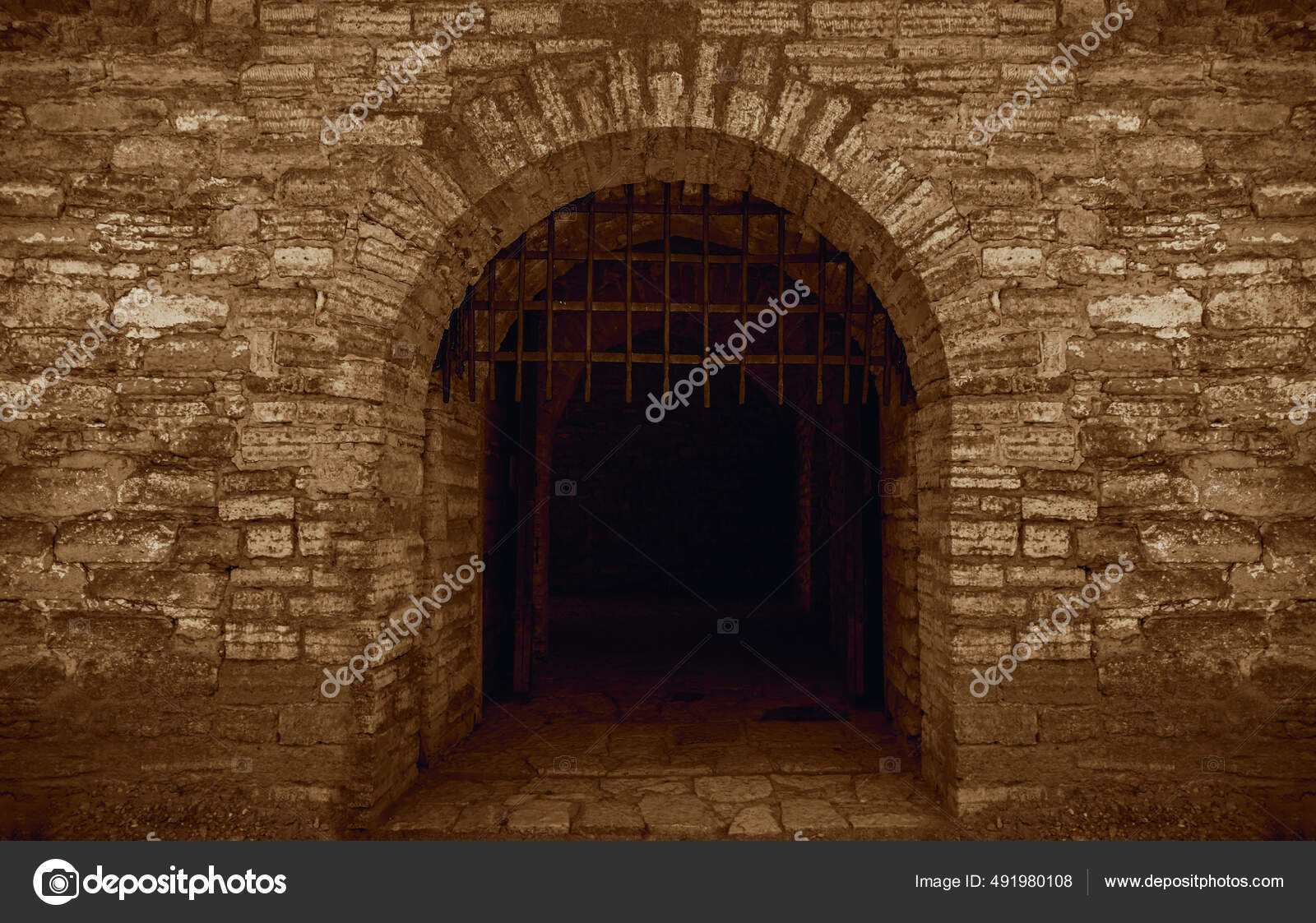 Ancient Castle Palace Castle Wall Tower Door Gate Castles Walls Stock ...