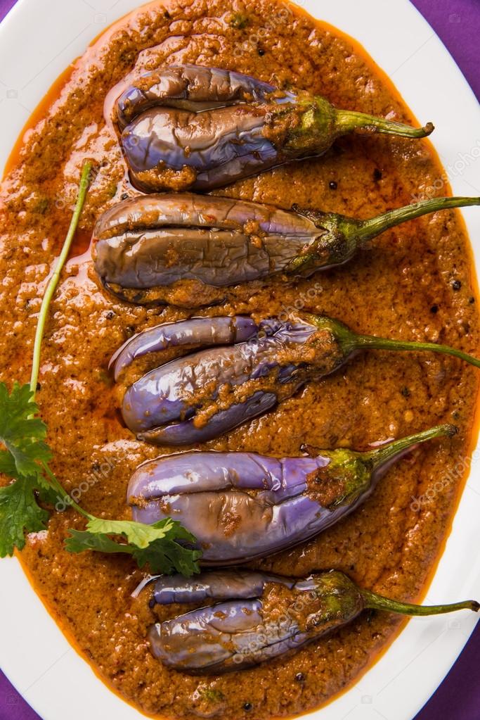 planta de huevo sur de la India curry, curry brinjal, brinjal masala ...