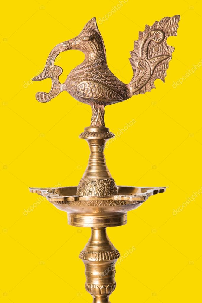 samai tradicional indio o samayee, una forma típica de diya ...