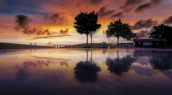 Belle réflexion Stock Photos, Royalty Free Belle réflexion Images ...