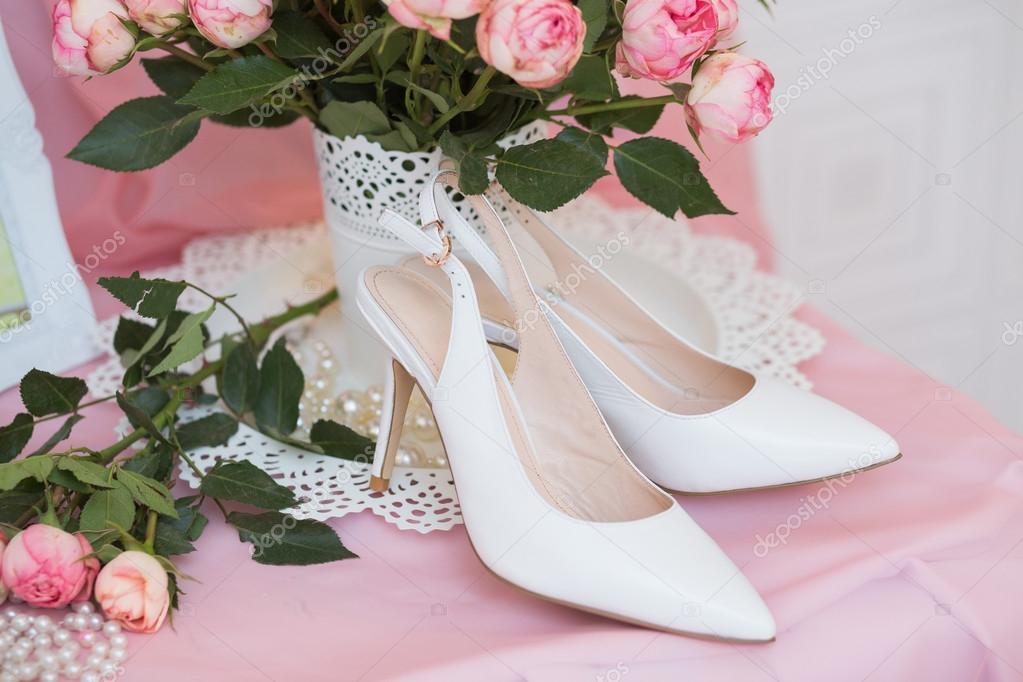 White Wedding shoes Stock Photo by ©StanislavUvarov 84408072