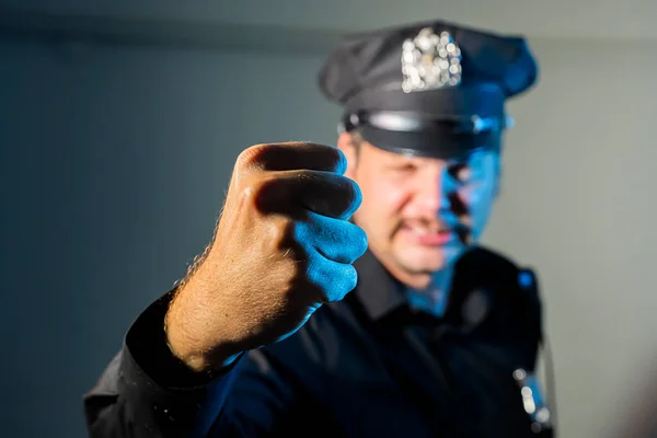 Dor policial Stock Photos, Royalty Free Dor policial Images | Depositphotos