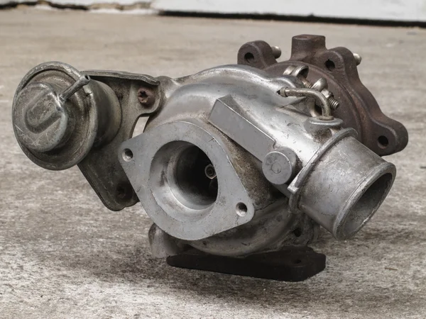 565 Turbo charger Pictures, Turbo charger Stock Photos & Images ...