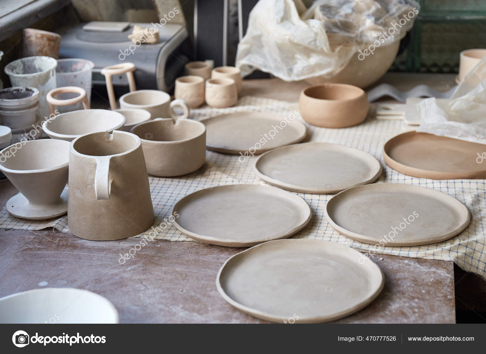 Pottery Studio Process Creating Pottery Master Ceramist Works Her ...