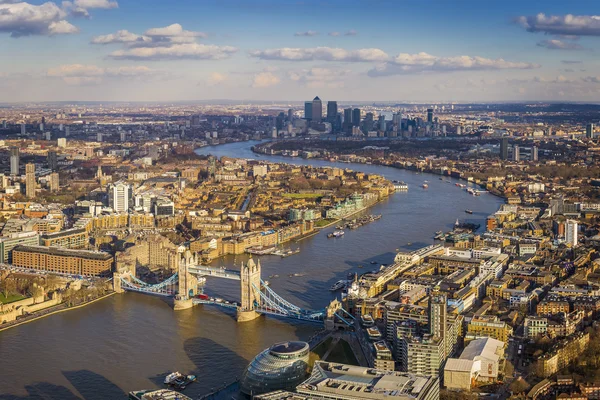 London. Aerial view of Tower Bridge at dusk with beautiful city — Stock ...